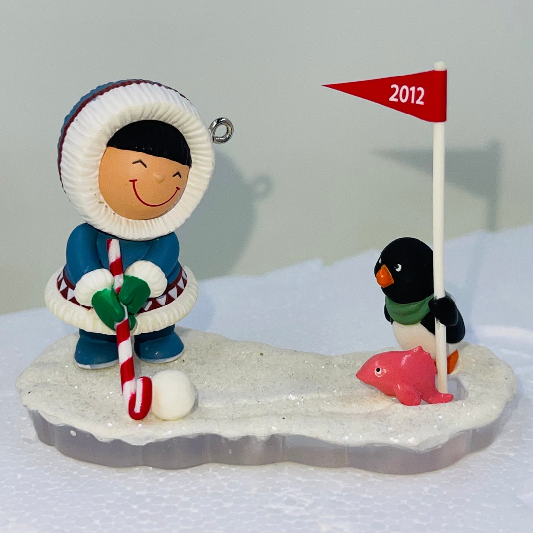 2012 Hallmark Ornament “frosty Friends “ Keepake Eskimo Penguin Fish ...