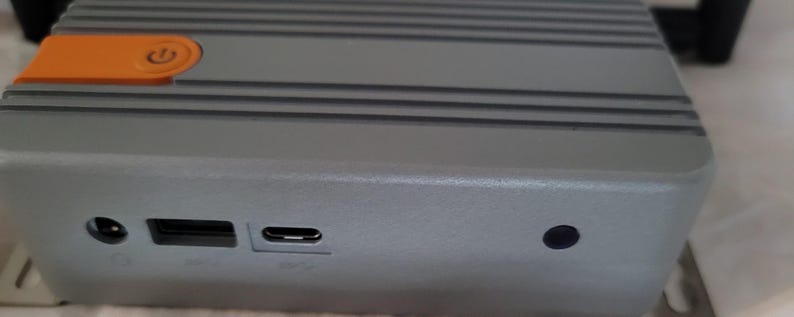 Hamclock Fully Loaded on a Mini Computer With HDMI Output - Ham Radio ...