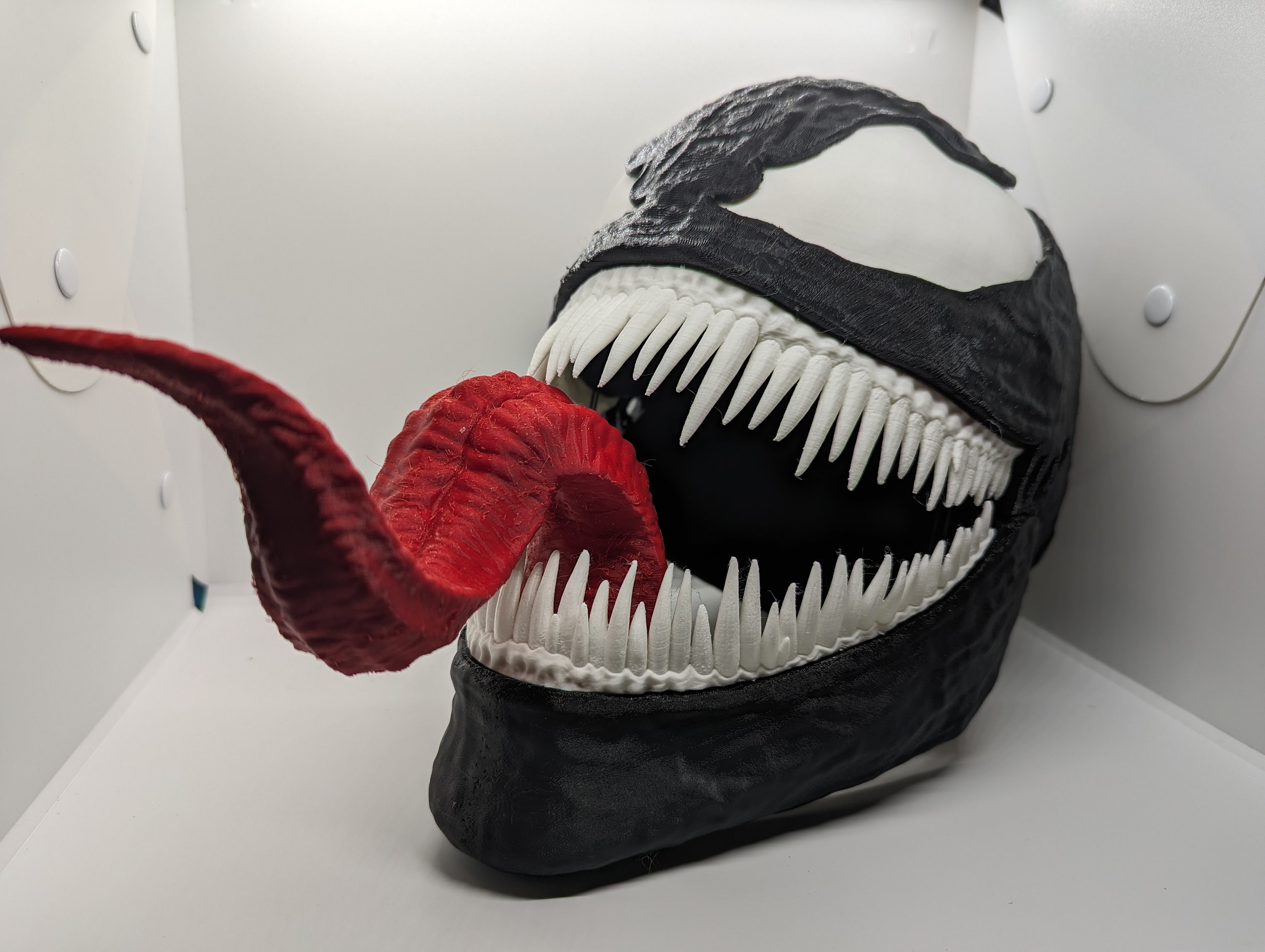 Venom Cosplay Helmet With Movable Jaw - Etsy