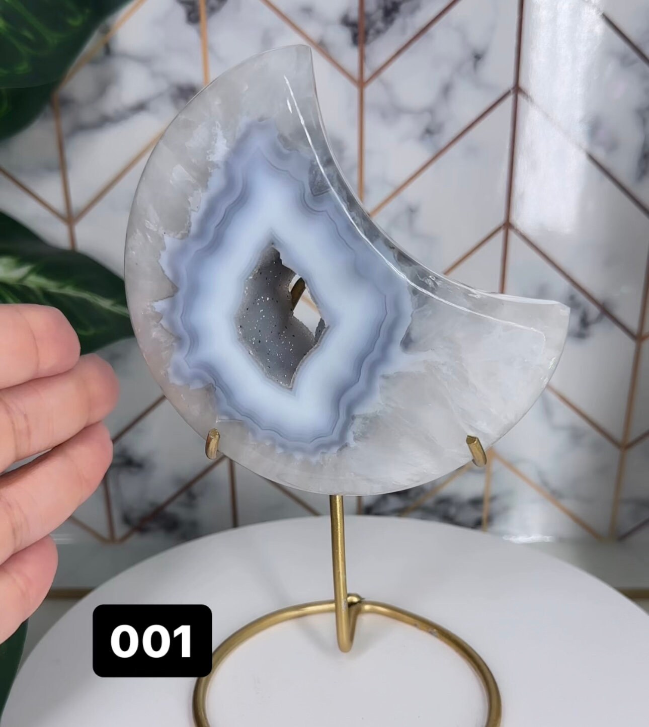 Agate Moons, Moon Carving, Brazilian Agate, Healing Crystals, Crystal ...