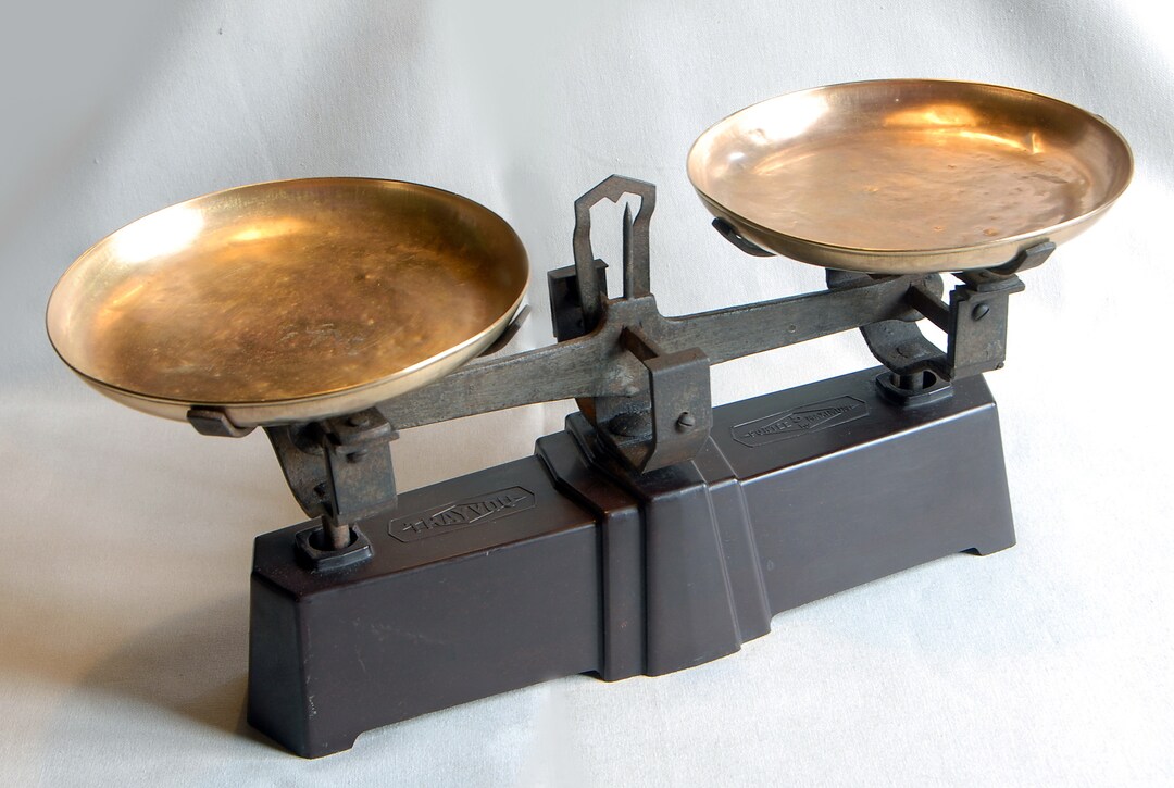 Roberval Old Scale "trayvou" Bakelite Base and Brass Trays (rare). - Etsy