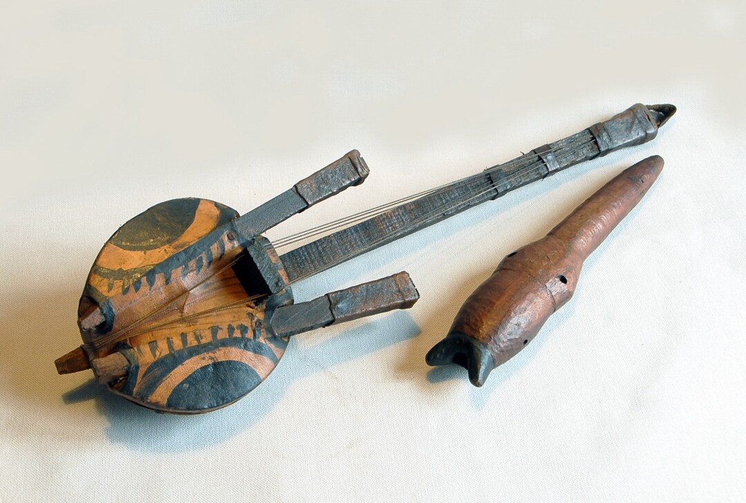 African Wooden Musical Instruments (set of 2). - Etsy