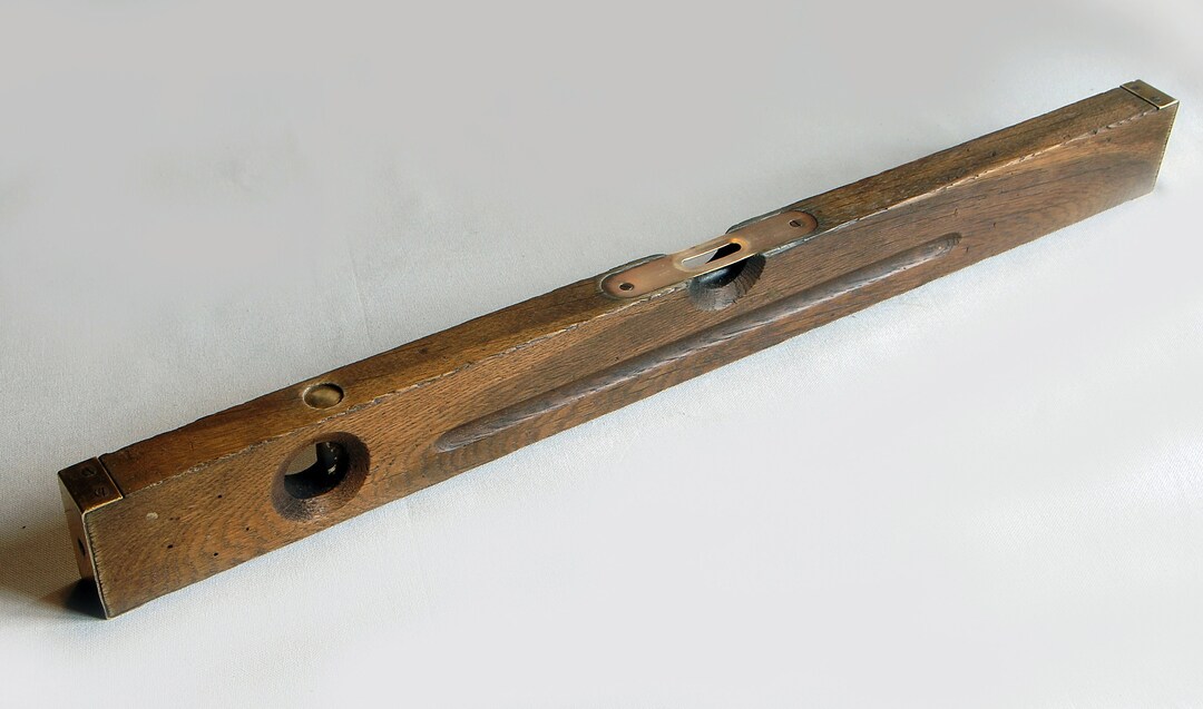 Large Vintage Spirit Level in Wood and Brass. - Etsy