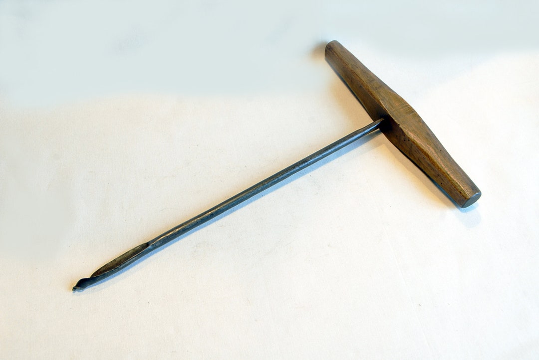 Old Auger, Small Size, Trade Tool (large Carpenter's or Joiner's Drill ...