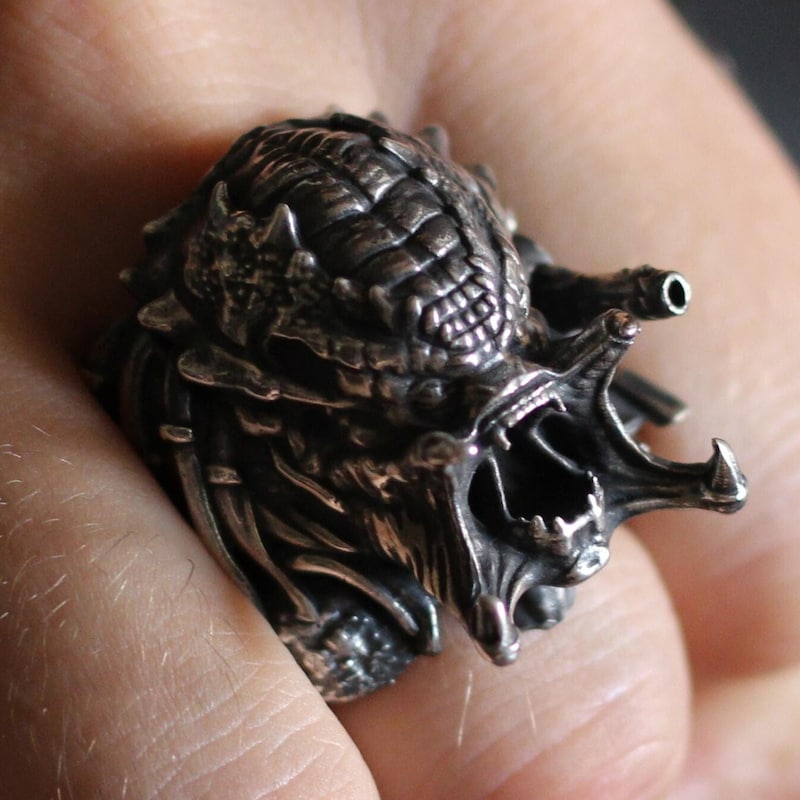Alien Ring - Etsy