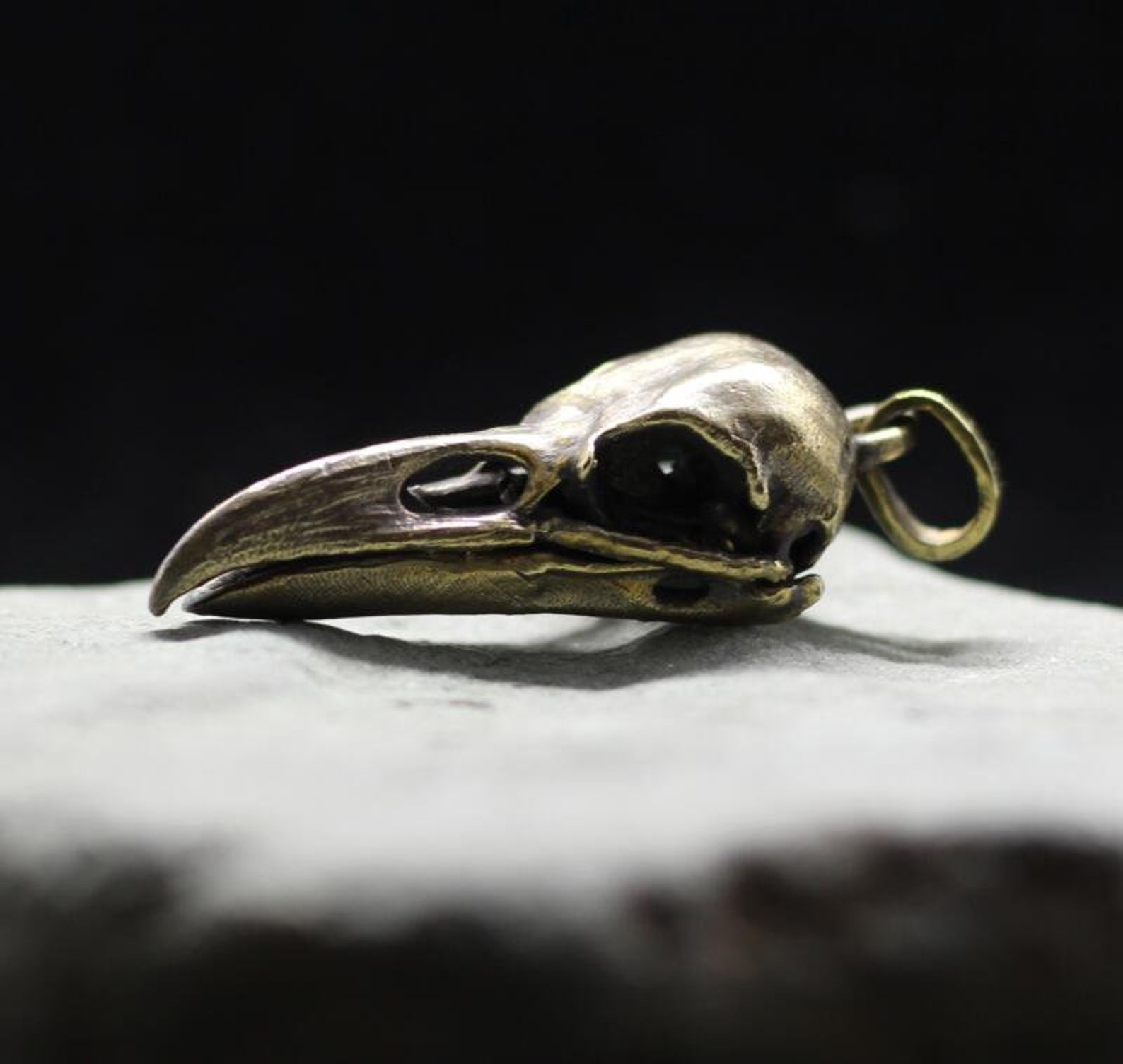 Small Extremely Anatomically Detailed Raven Crow Skull Jewelry Pendant ...