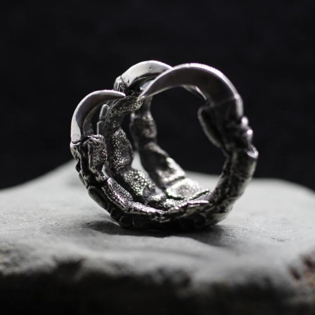 Very "big Size" Crow Paw Ring. Raven Paw Claws of Crow High Absolutely ...
