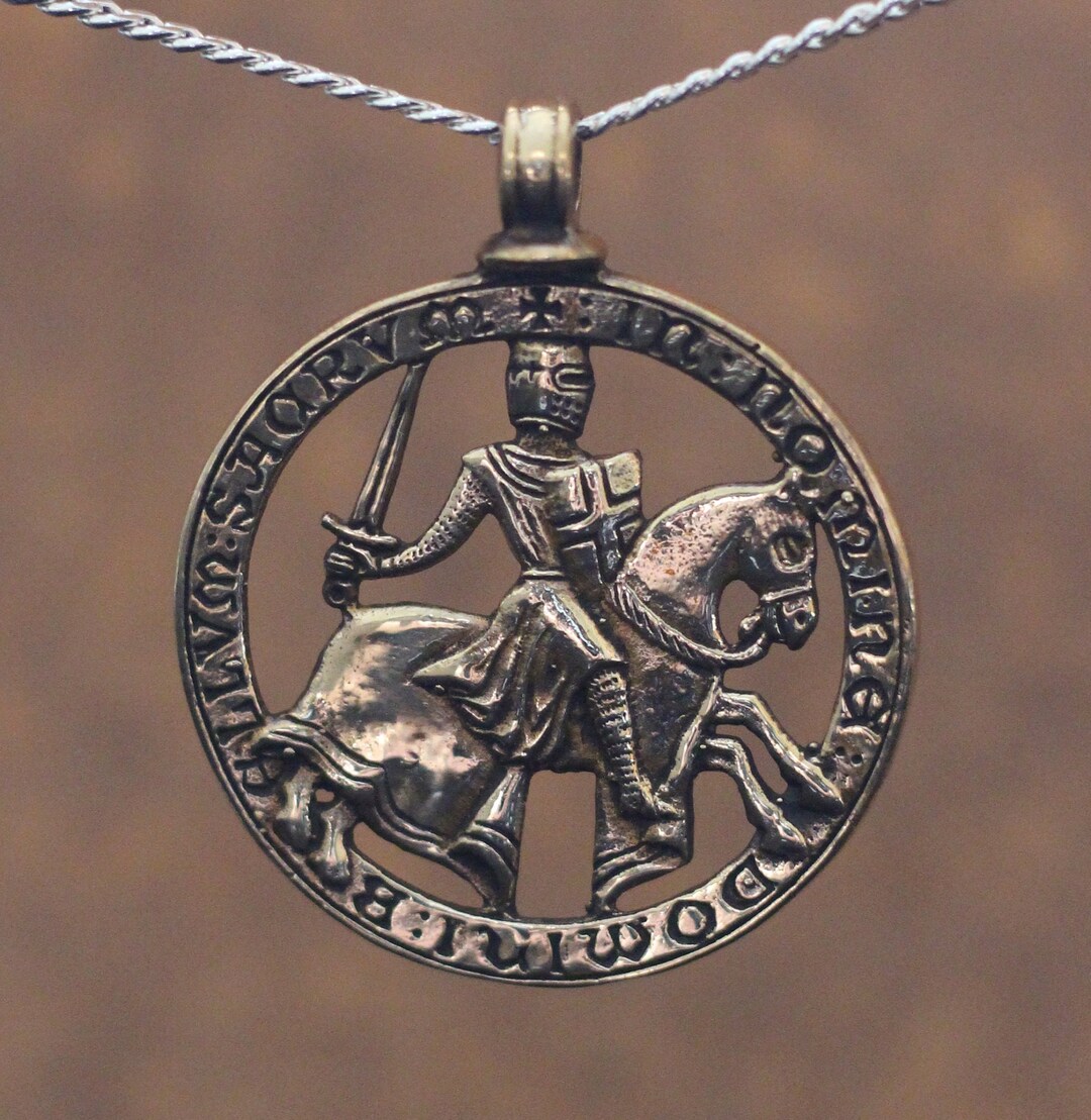 Bellum Sanctum Knight Symbol of Christian Crusades of 12-14 Centuries ...