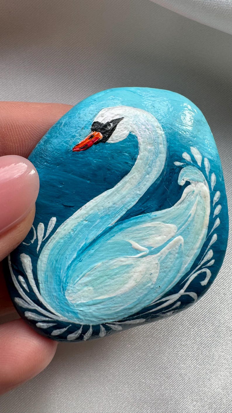 Hand-painted Swan Stone: Acrylic Painting on Rock - Etsy