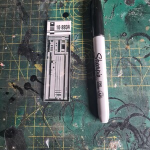 Isolinear Chip Set of 3 With Stand - Etsy