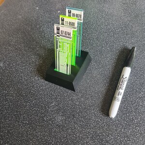 Isolinear Chip Set of 3 With Stand - Etsy