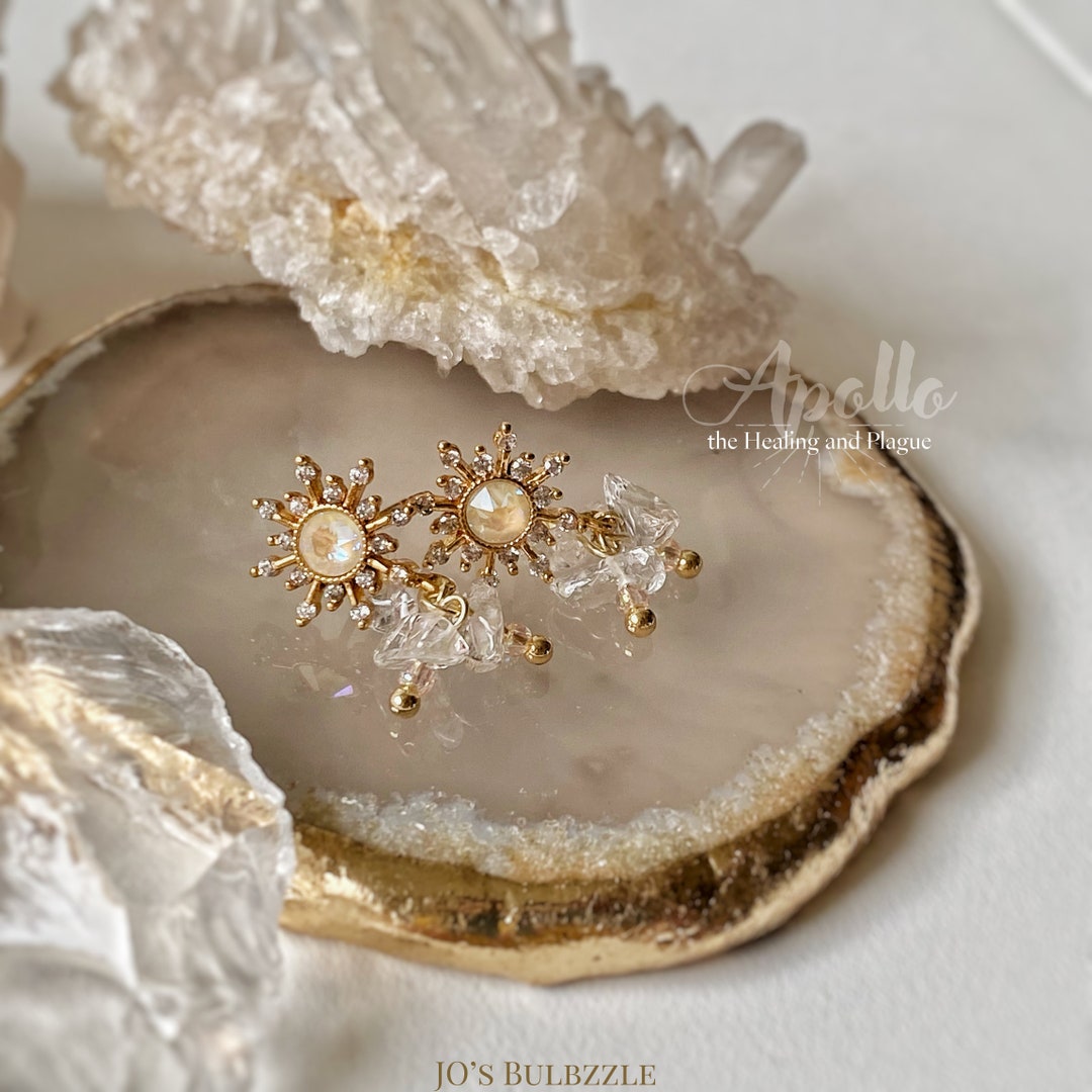 Clear Crystal Apollo the God of the Healing and Plague Gemstones ...