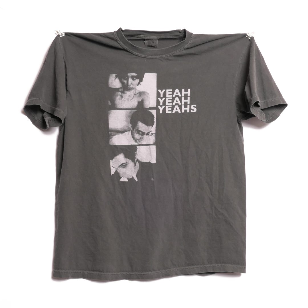 Yeah Yeah Yeahs Band Tee Ultra Faded Tour Fever to Tell Show Your Bones ...