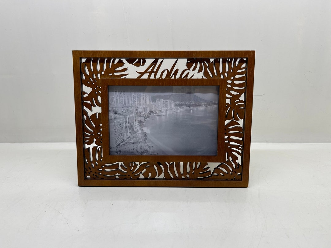Vintage Hawaiian Style Picture Frame Brown Wooden Picture Frame Home ...