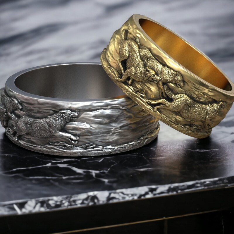 Wolf Wedding Band - Etsy