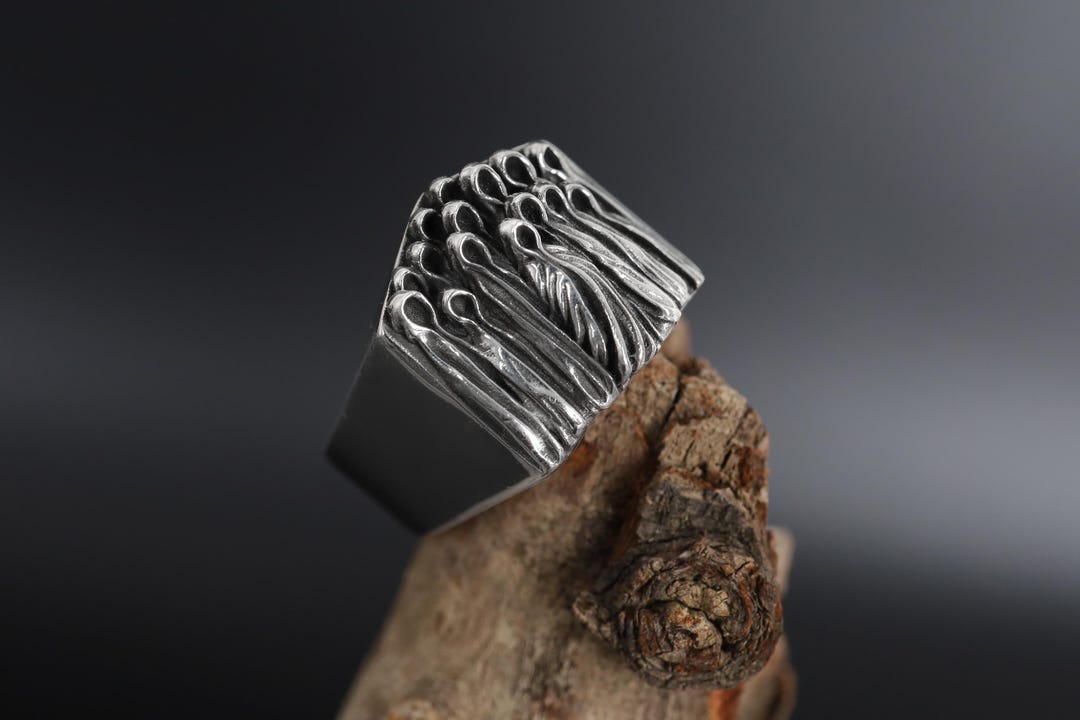 Silver Creepy Ghost Ring, Dark Spirit Ring, Scary Ghosts Ring for Men ...