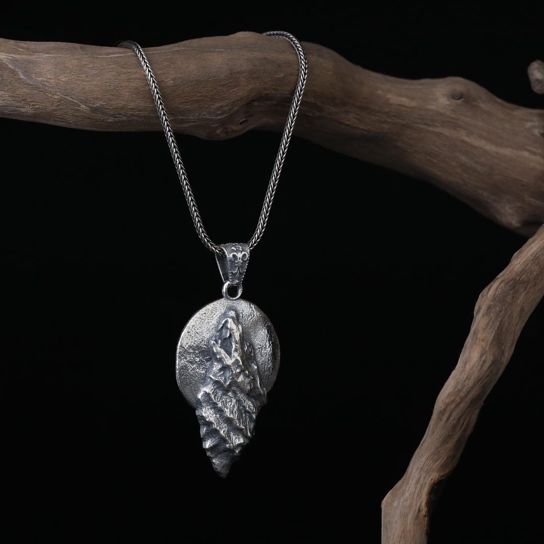 Howling Wolf Amulet Necklace, Silver Wolf Spirit Necklace, Nordic Wolf ...