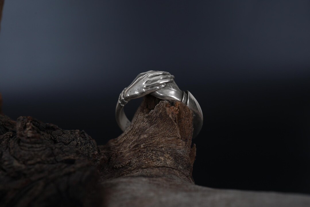 Hugging Hands Ring, Men and Women Hugging Ring, Couple Love Ring ...