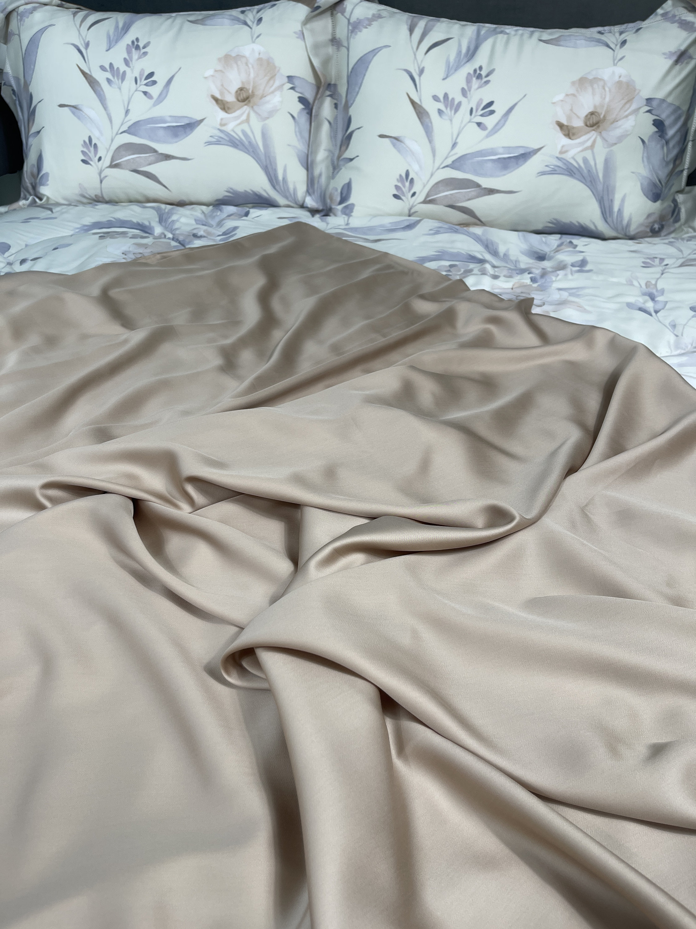 Simple Floral Botanical Bedding Set Queen Quilt Comforter Set, Tencel ...