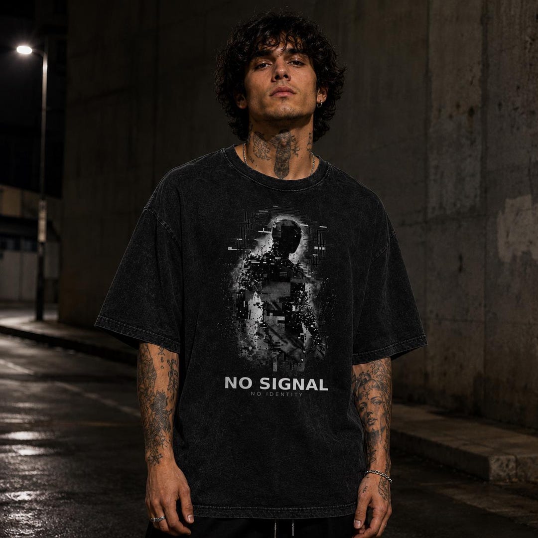 Oversized Streetwear T-shirt, NO SIGNAL Snow Washed Graphic Tee, Unisex ...