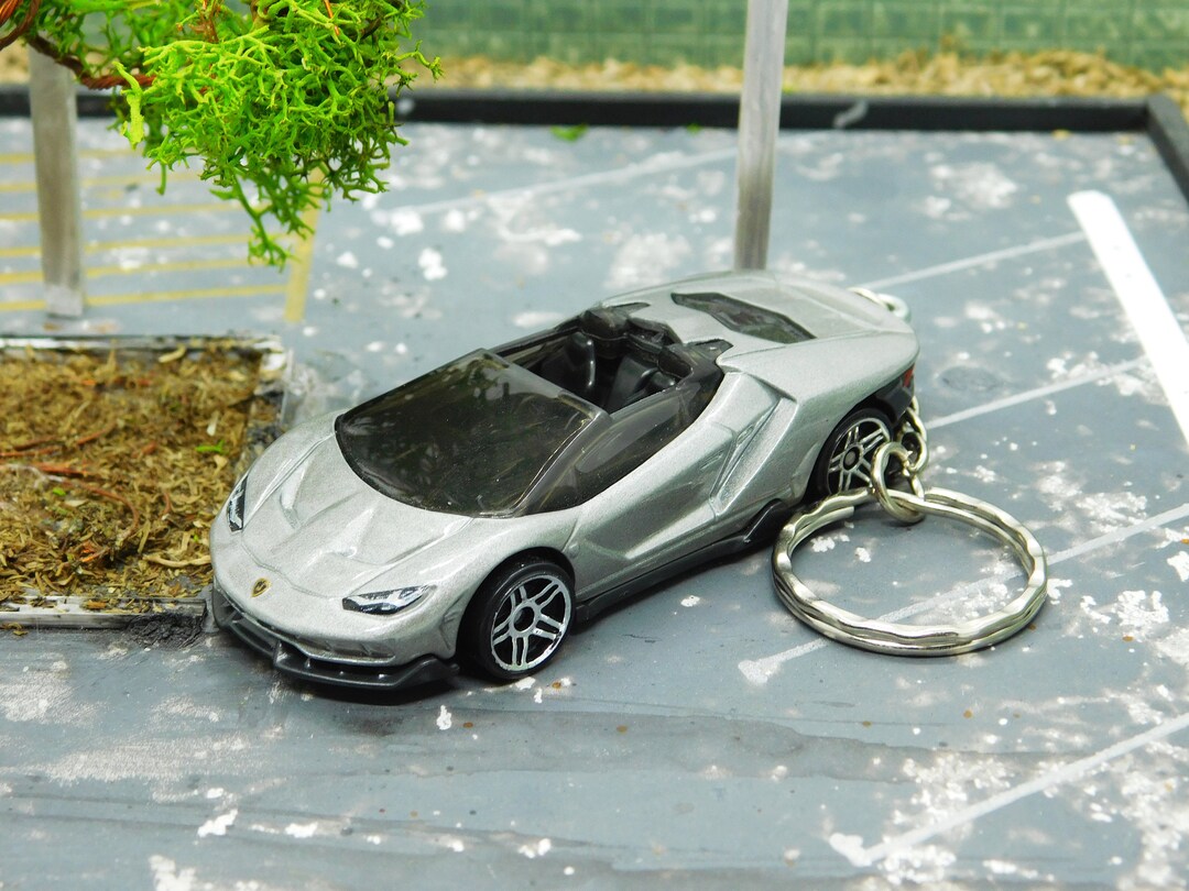 Lamborghini Centenario Roadster Keychain Car Keychain - Etsy