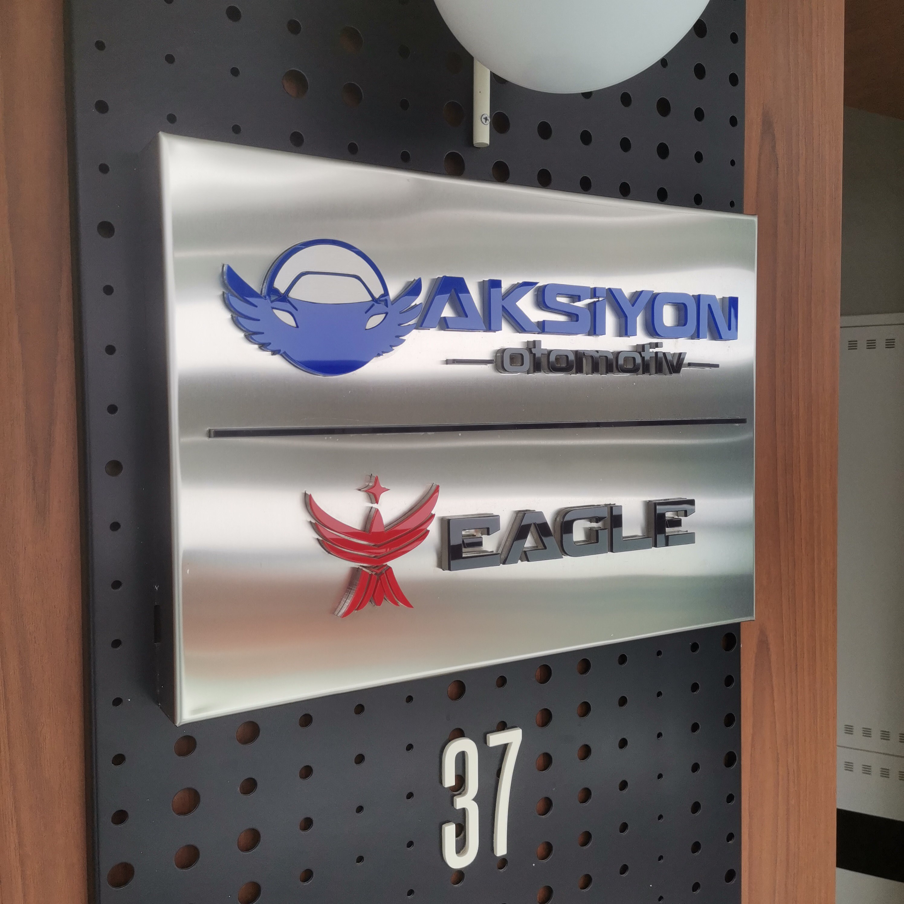 Custom Metal Logo Sign , Backlit Sign, 3D Logo Design, Business Letter ...