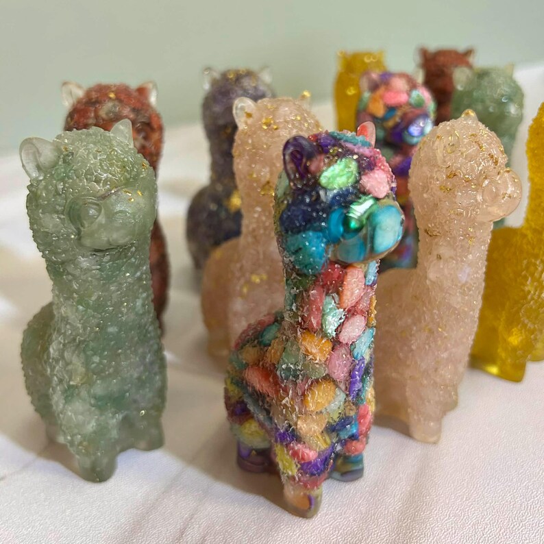 Alpaca Crystal Stone Gravel Chips and Resin Figurines / Indoor Home ...