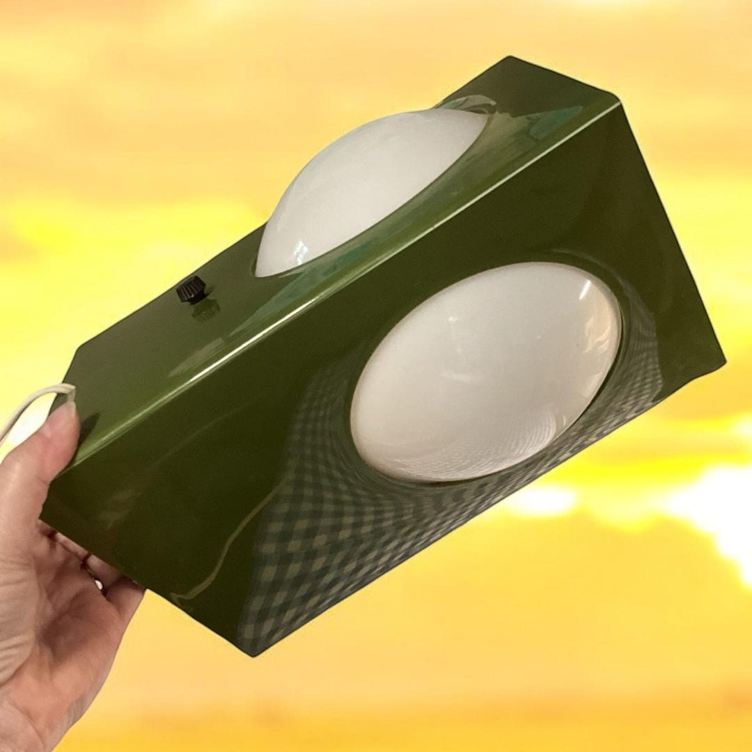 Vintage MOD MCM Triangle Orb Plastic Green White Lamp Art Deco Retro ...