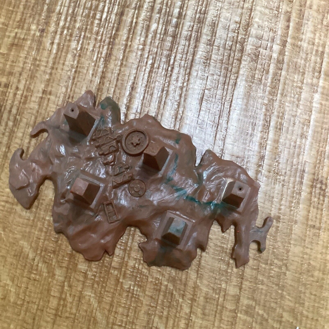 Vintage Marx Army Combat Playset Brown Tank Trap Road Block Marbled 2 ...