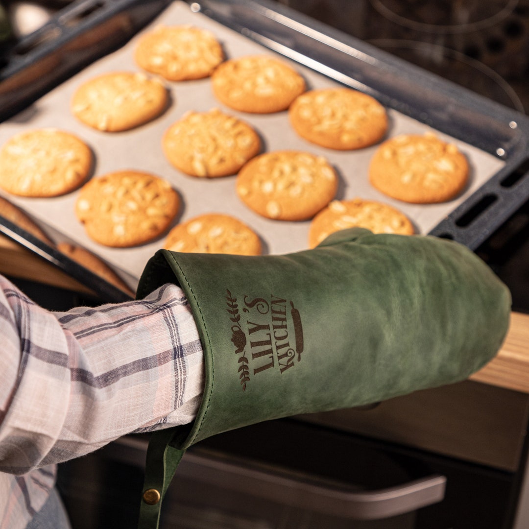 Custom Leather Oven Mitts, Leather Oven Mitts With Personalization ...