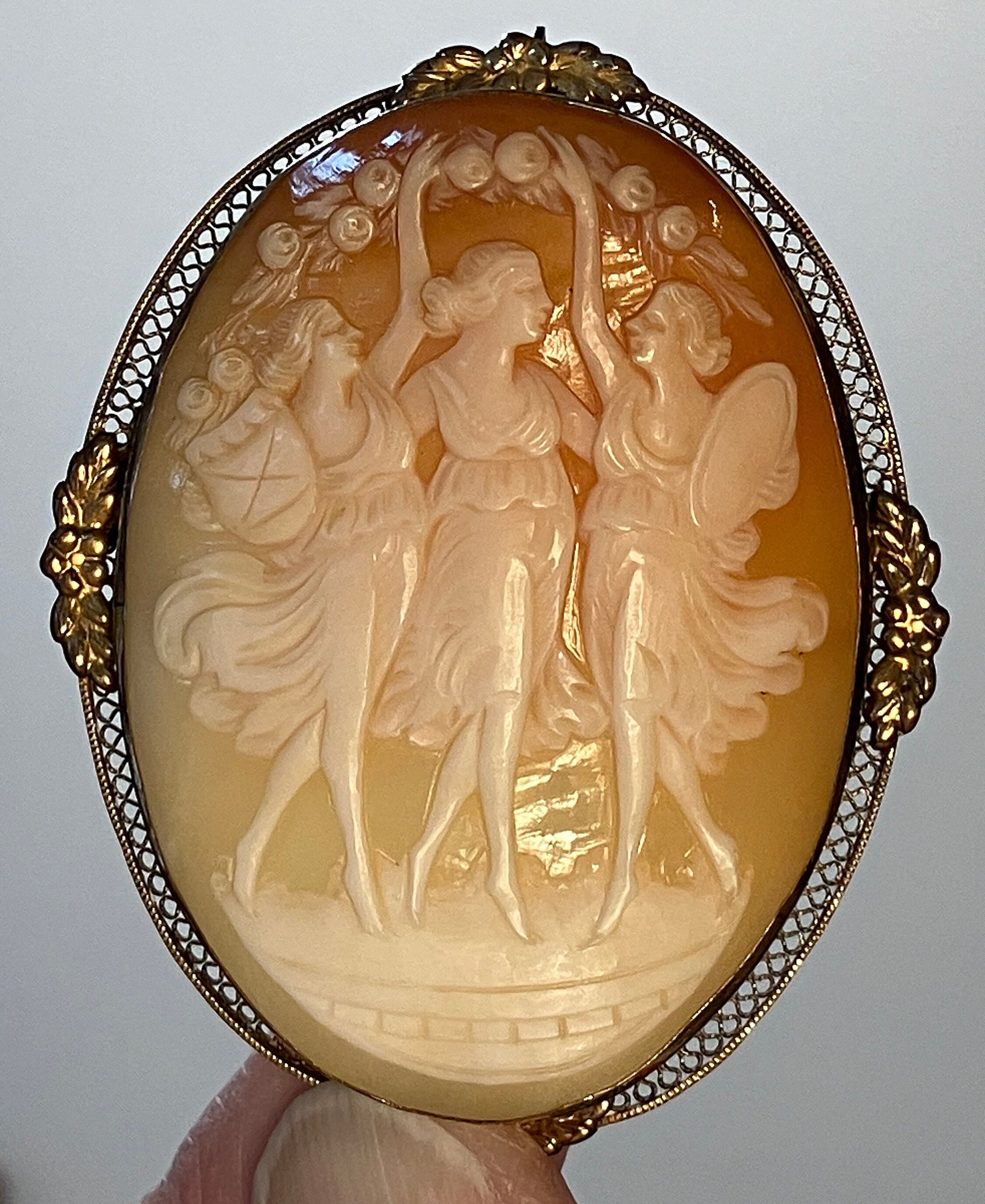 Antique 1920s Filigree Three Graces Cameo Yellow Gold Brooch and ...