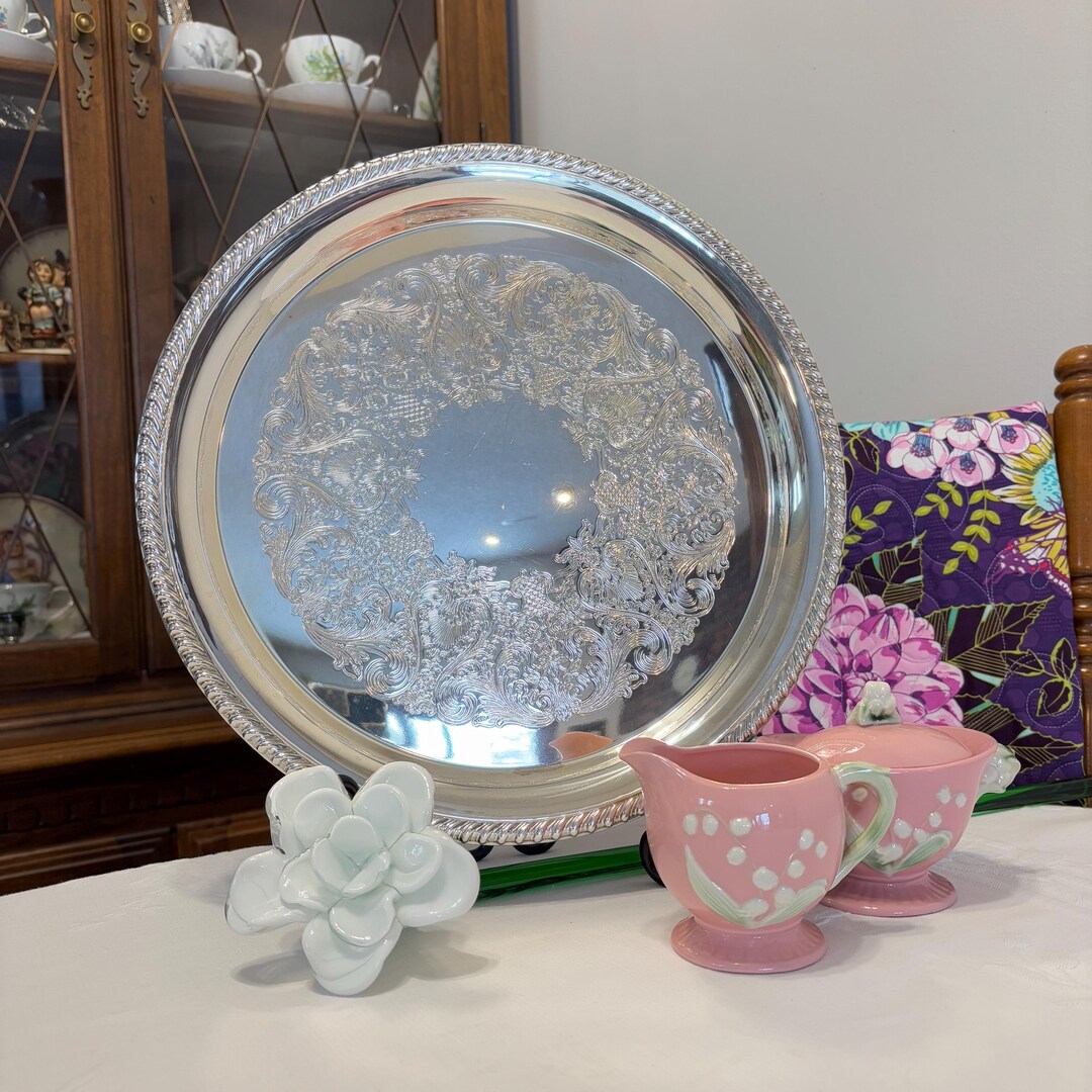 Vintage 1970s Wm. Rogers Round Silverplate Serving Platter Fluted Swirl ...