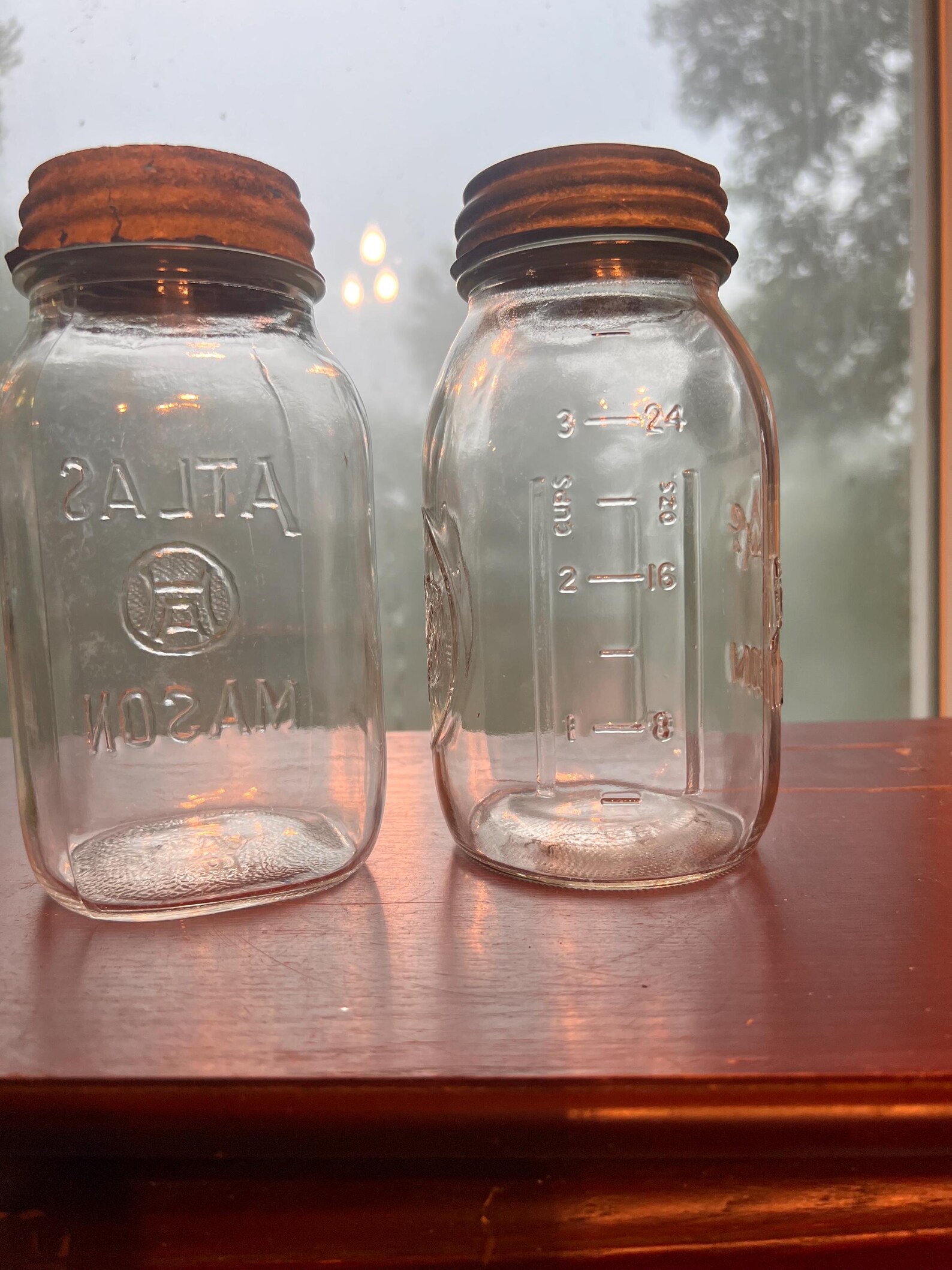 A Pair of Vintage Quart Jars. Atlas Mason and Longlife Mason. Excellent ...
