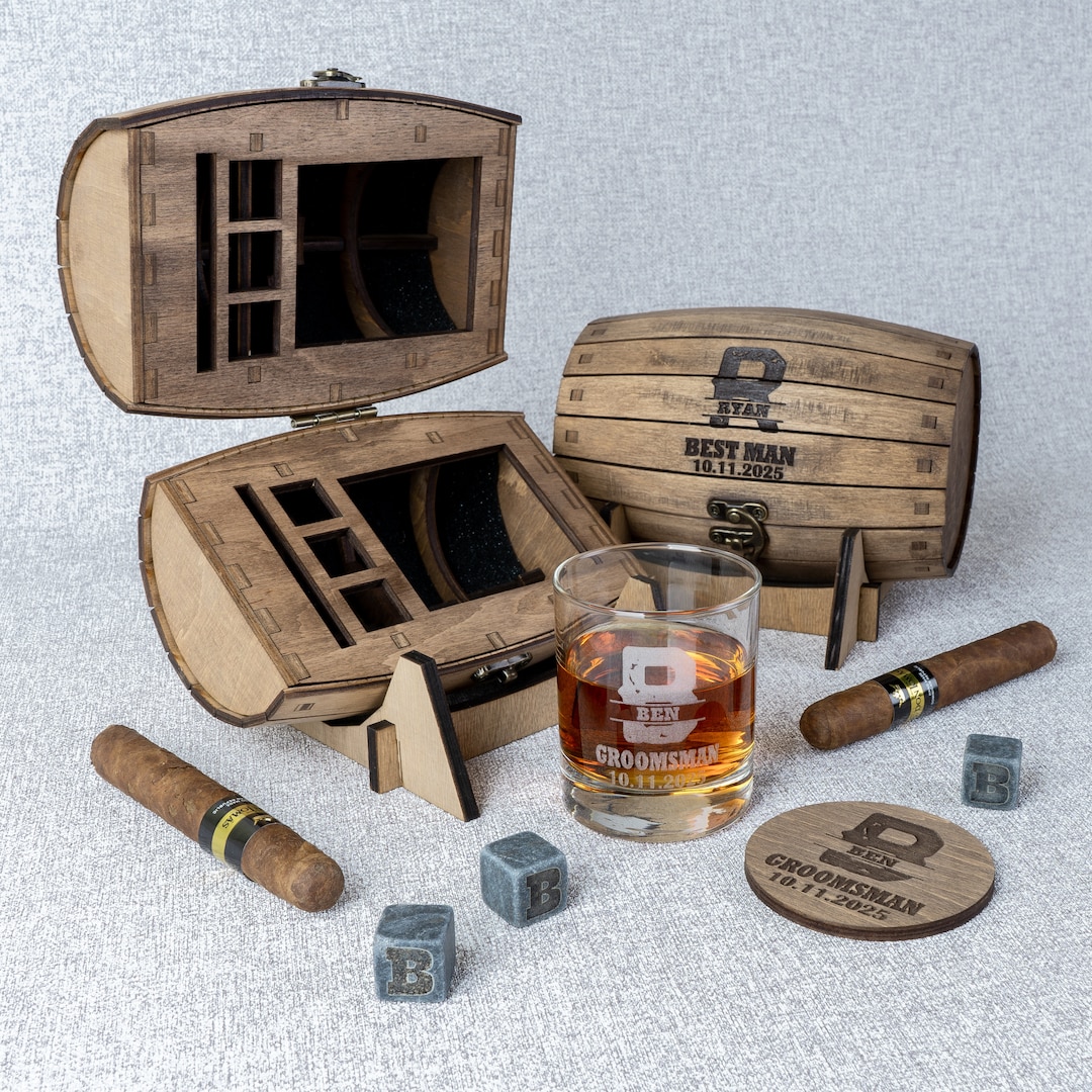 Best Man Proposal Gift, Personalized Whiskey Glasses Set in Wood Barrel ...