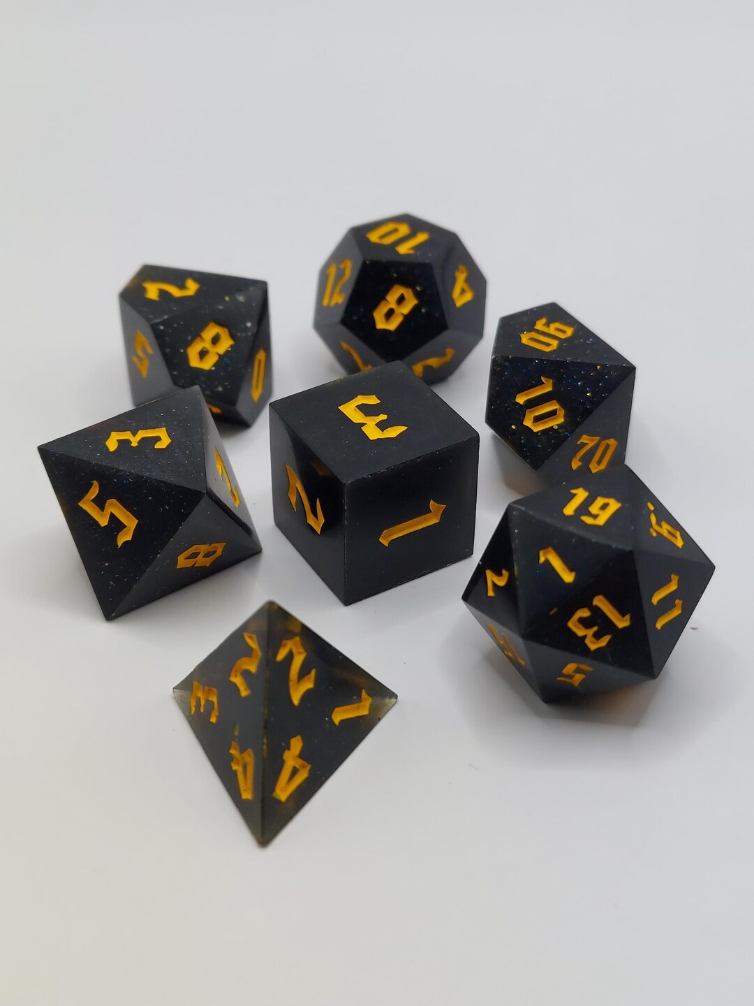 Dnd Dice "badger Badger" Yellow and Black Dice Set, Full Set Sharp Edge ...