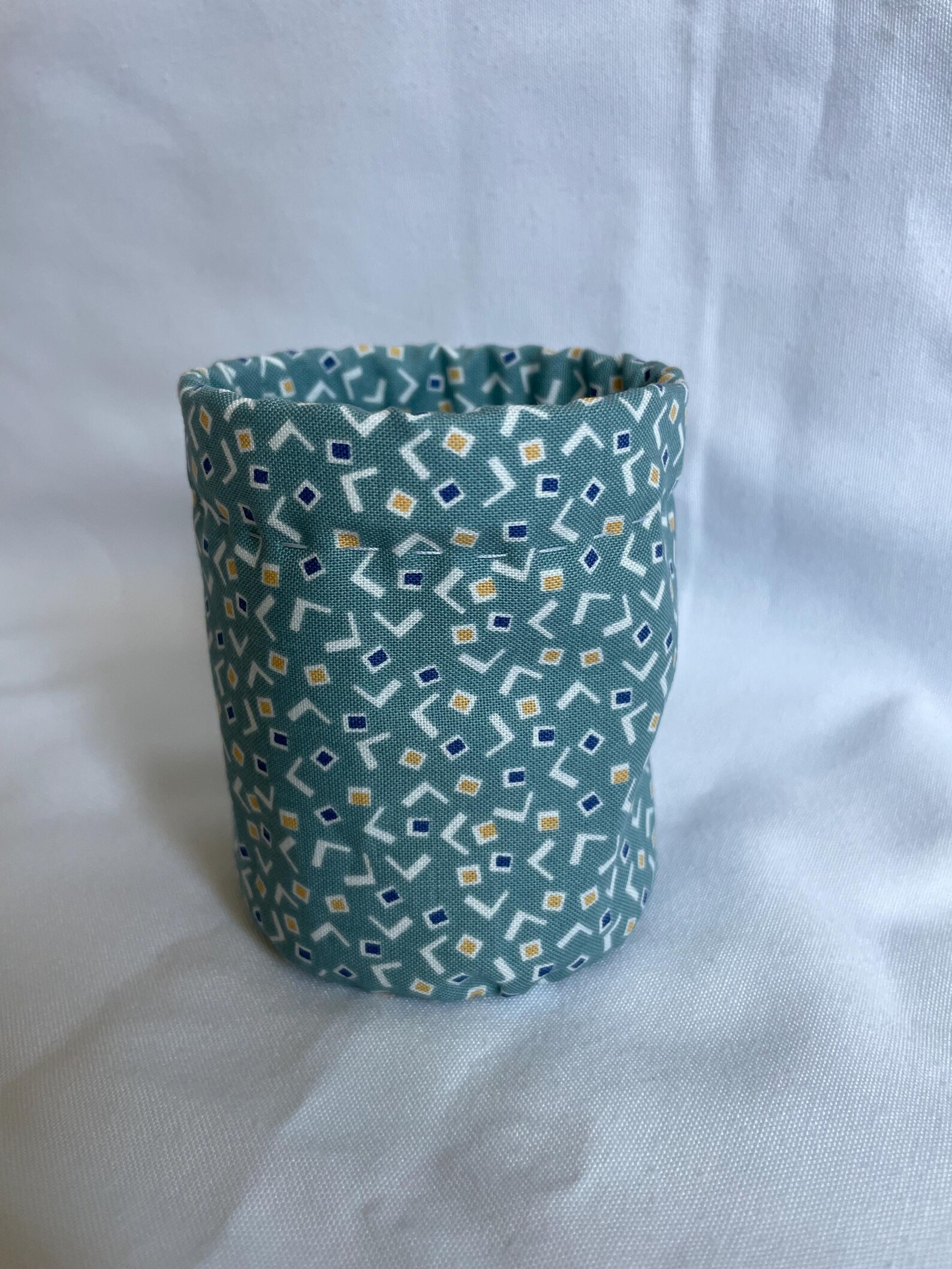 Handmade Collapsible Thread Catcher: Fabric Scrap Bag - Etsy