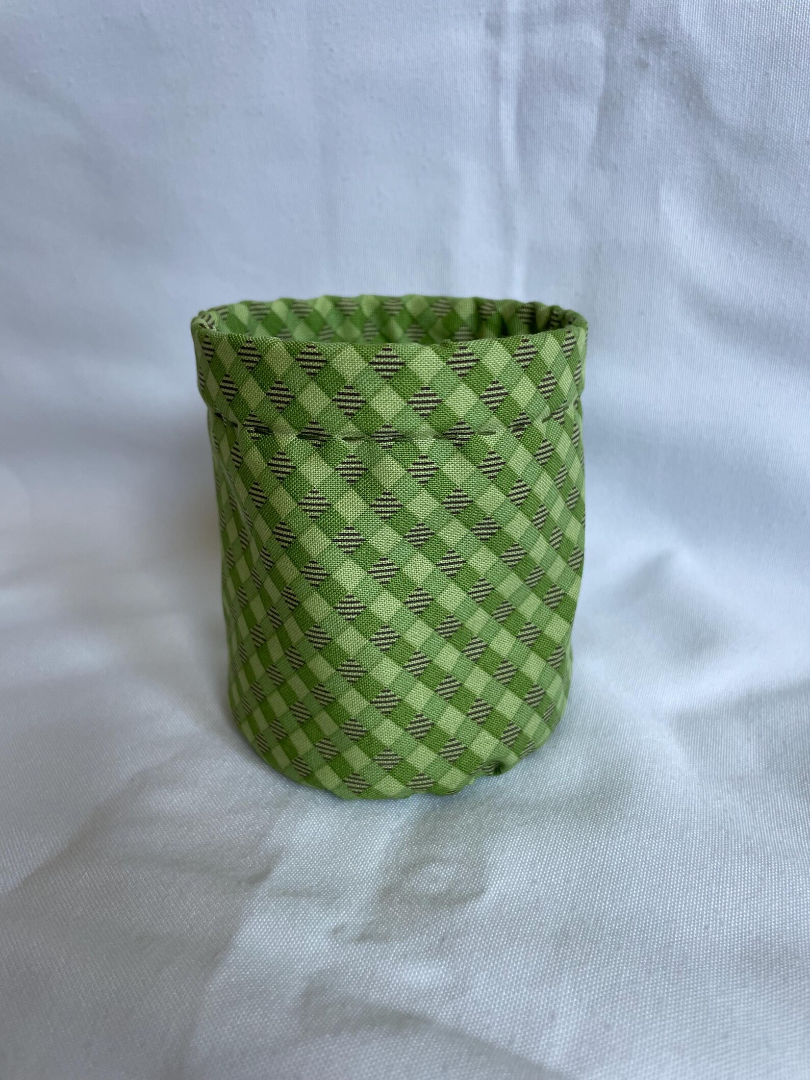 Handmade Collapsible Thread Catcher: Fabric Scrap Bag - Etsy