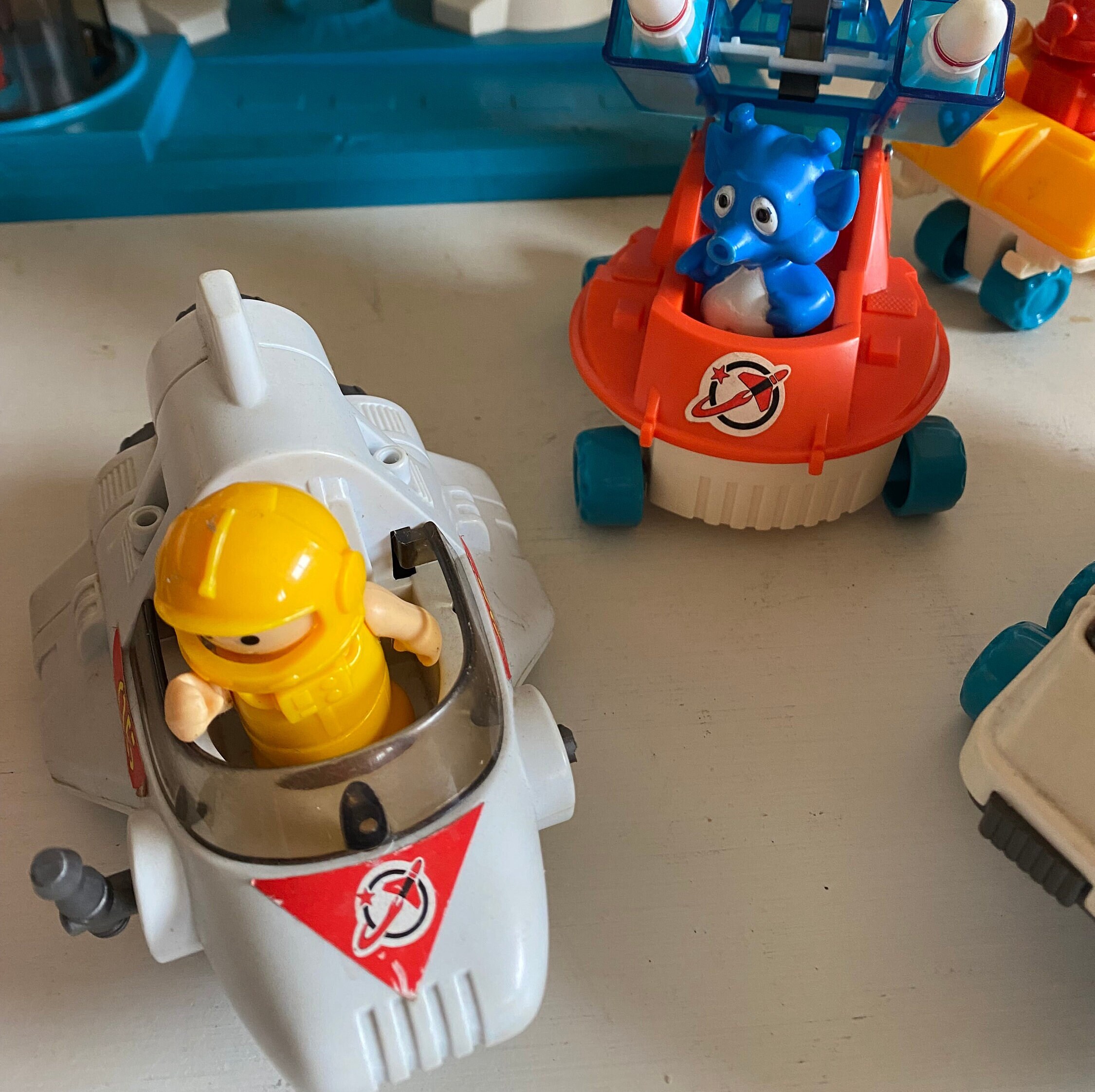 1980s Vintage Playmate Space Station - Etsy