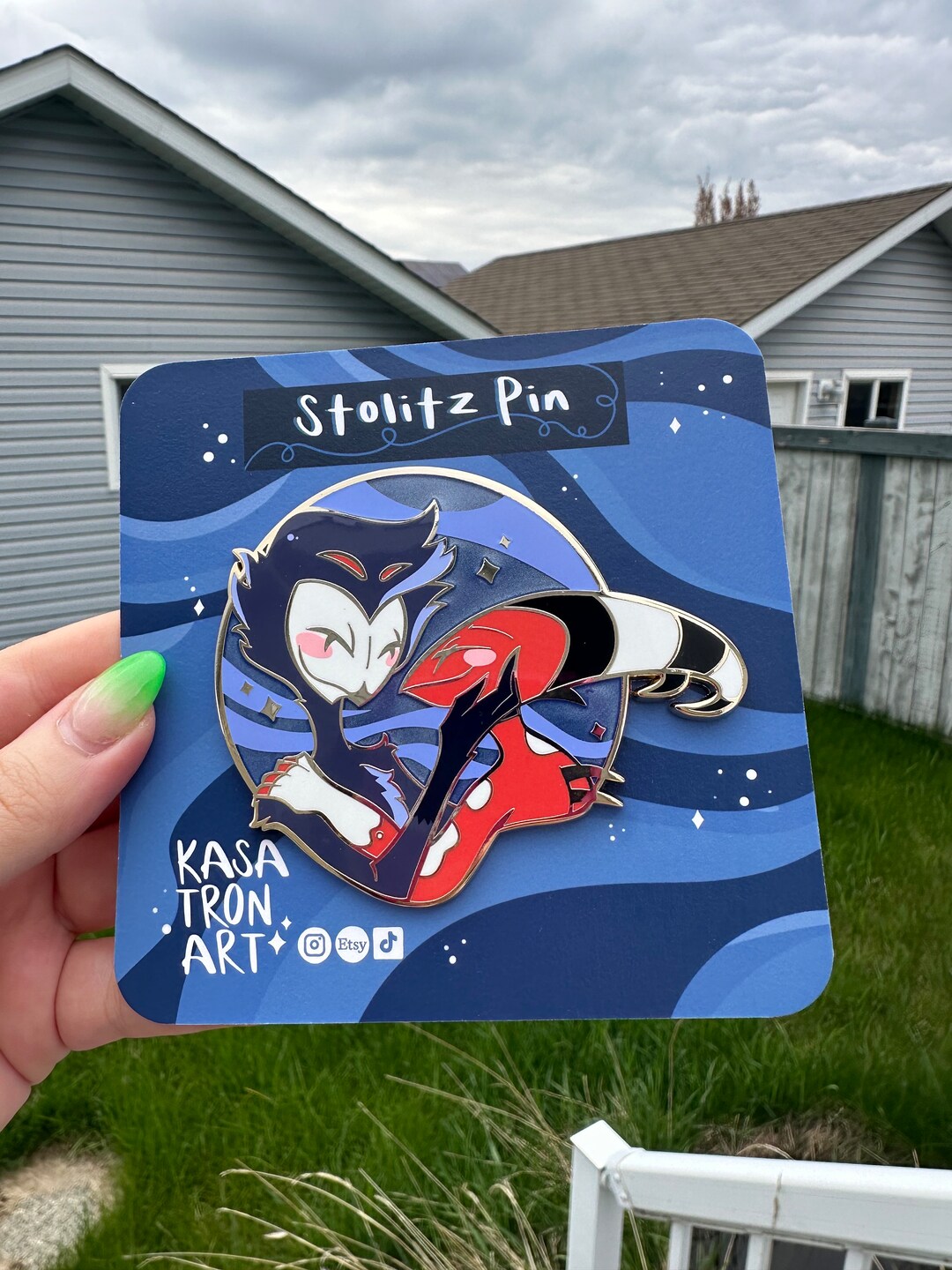 Helluva Boss Stolas X Blitzo Gold Enamel Pin || Stolitz, Stolas, Blitzo ...