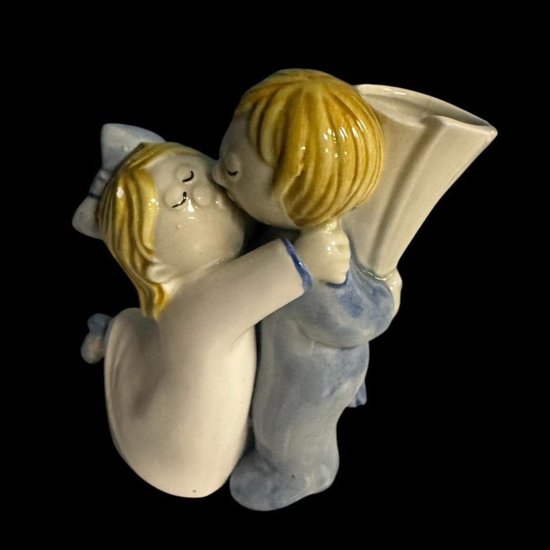 Vintage Fitz & Floyd "first Kiss" Boy and Girl Bud Vase Figurine ...