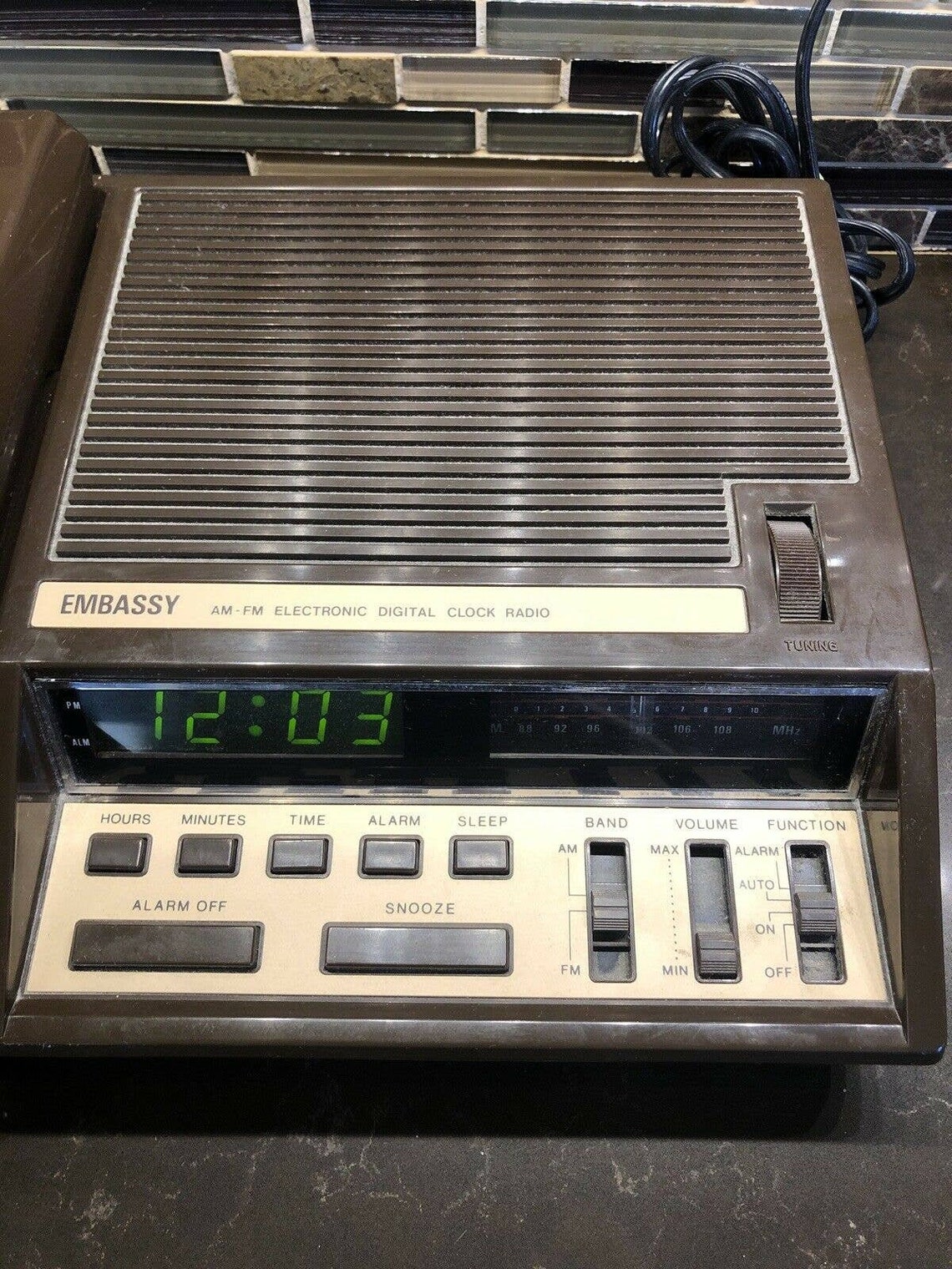Vintage Brown Embassy Model No. 682 Alarm Digital Clock Radio Telephone ...