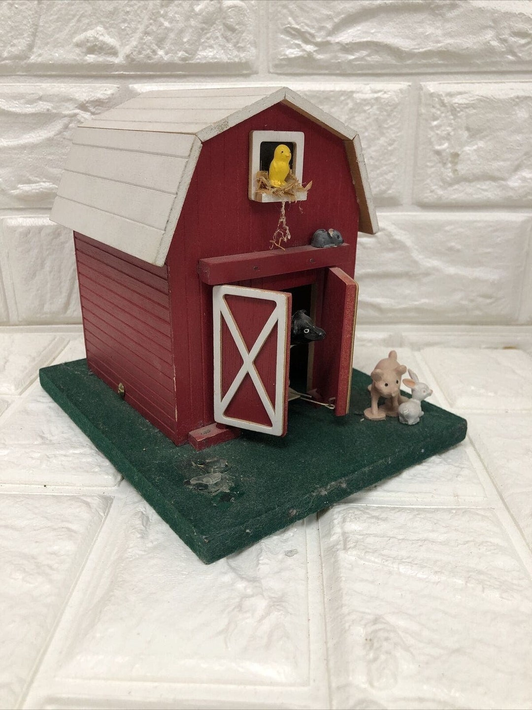 Vintage Wood Music Box Barn With Animals Old Mcdonald Had a Farm Made ...