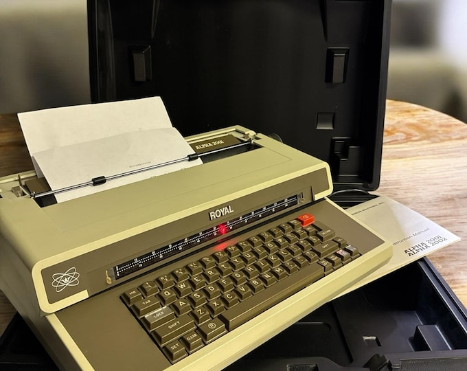 VTG (tested &working) Royal Alpha 2001 Electric Typewriter W/ta ...