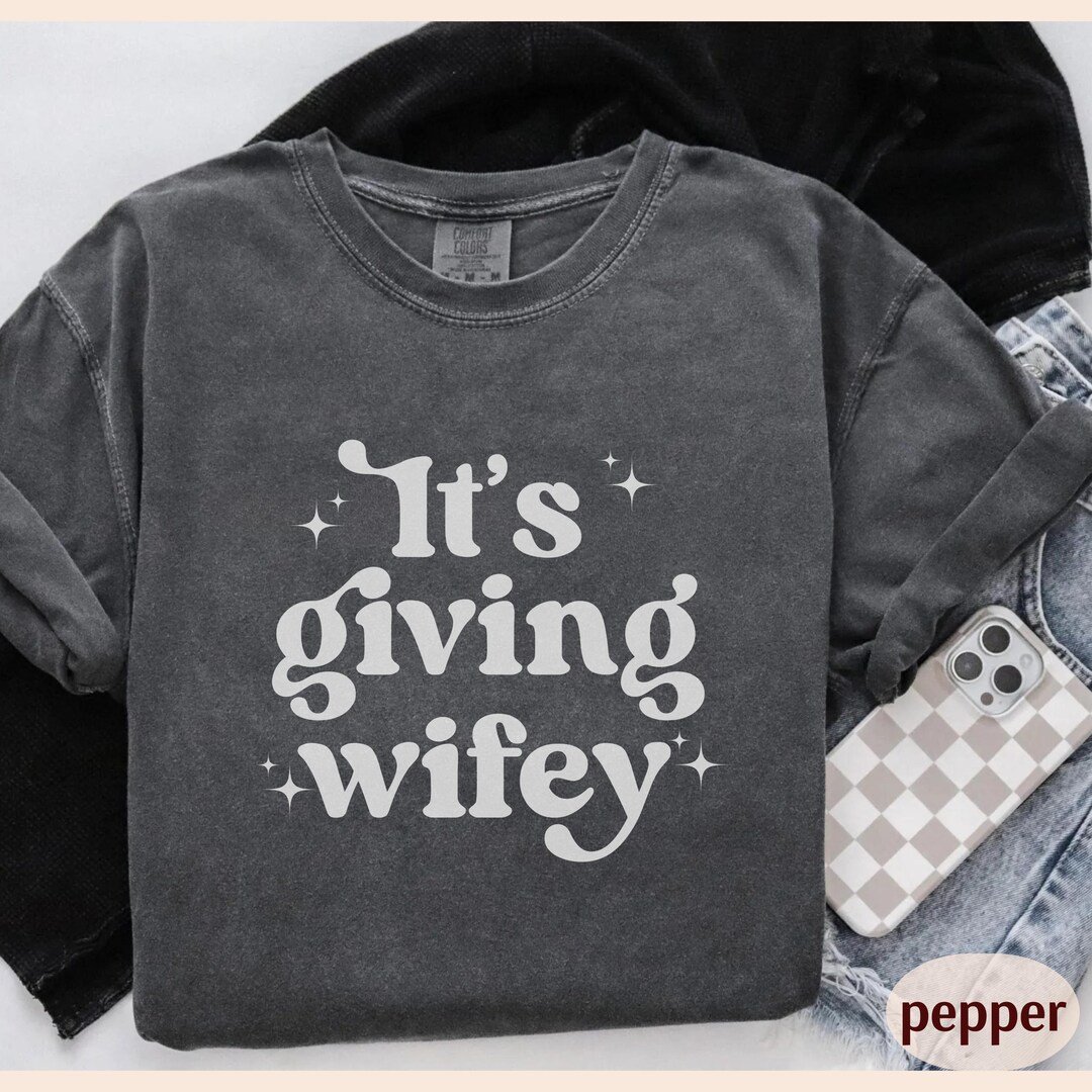 It's Giving Wifey T-shirt - Bride to Be Comfort Colors Tee - Etsy