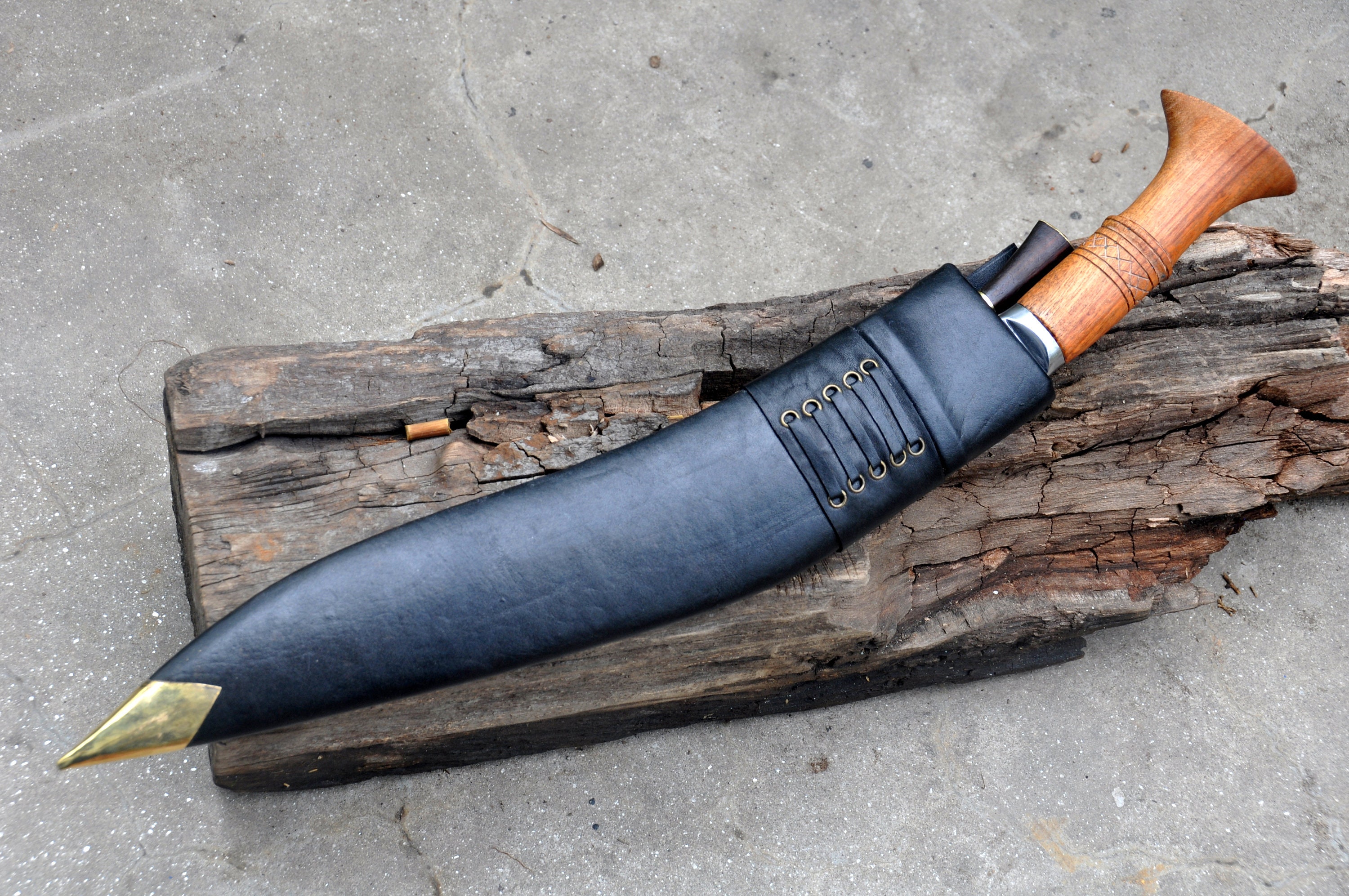 16 Inches Long Blade Kukri Sword-khukuri Machete-handmade - Etsy