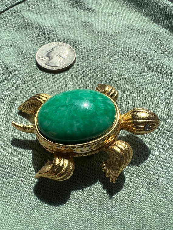 vintage avon turtle brooch - Gem