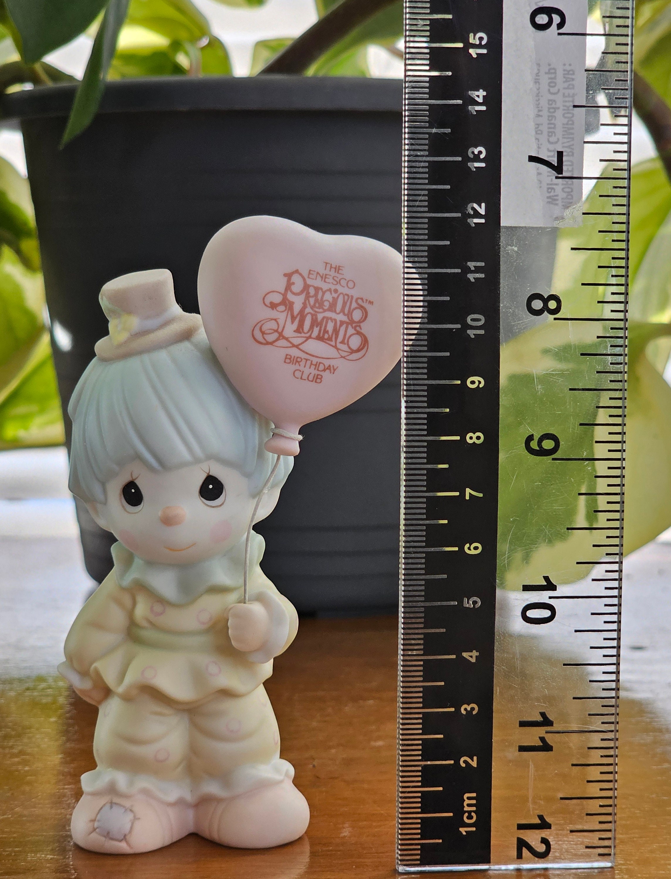 Vintage Precious Moments Enesco Figurine Figure happiness is Belonging ...