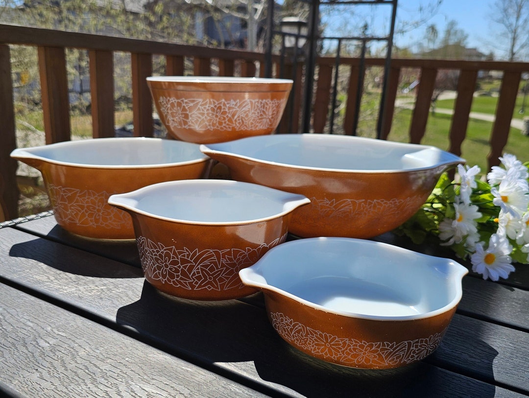 Your Choice of Vintage Pyrex Brown Floral Woodland Pattern Nesting ...