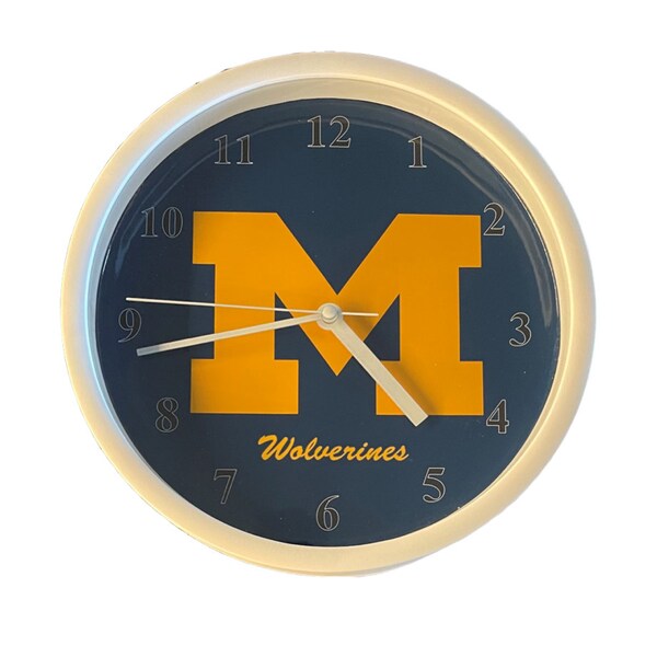 Michigan Wolverines Clock - Etsy