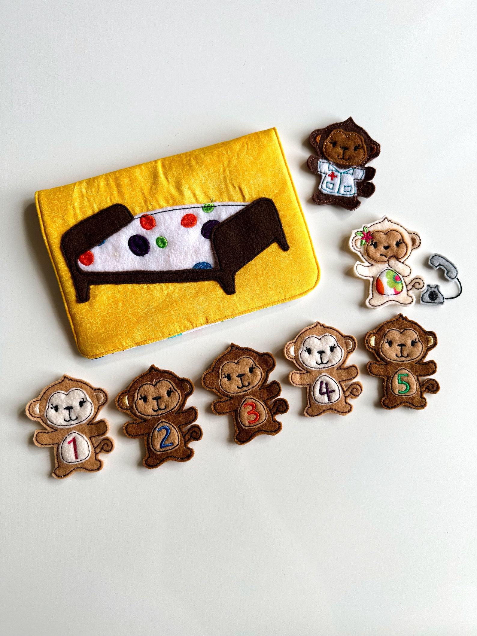 5 Little Monkeys Jumping on the Bed Felt Finger Puppet Story Bag ...